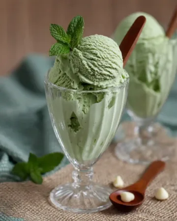 Matcha Green Tea Ice Cream Without Regret - Wish-Cake.com